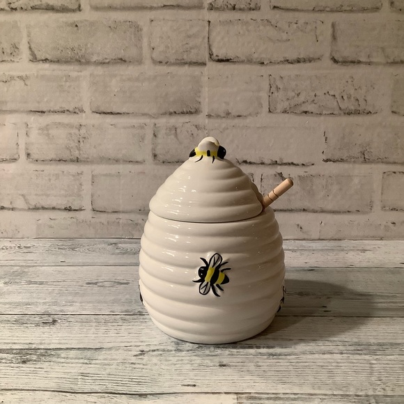 Kitchen | Ceramic Bee Hive Shaped Honey Jar With Dipper | Poshmark